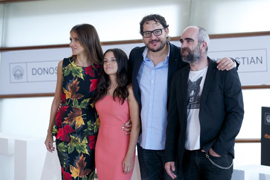 EL DESCONOCIDO premiere - Diario de Venusville